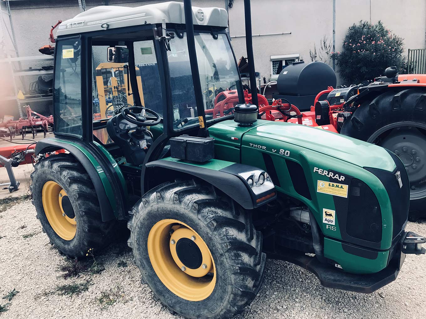 Tracteurs d'occasion chez SDMA à Entraigues Vaucluse